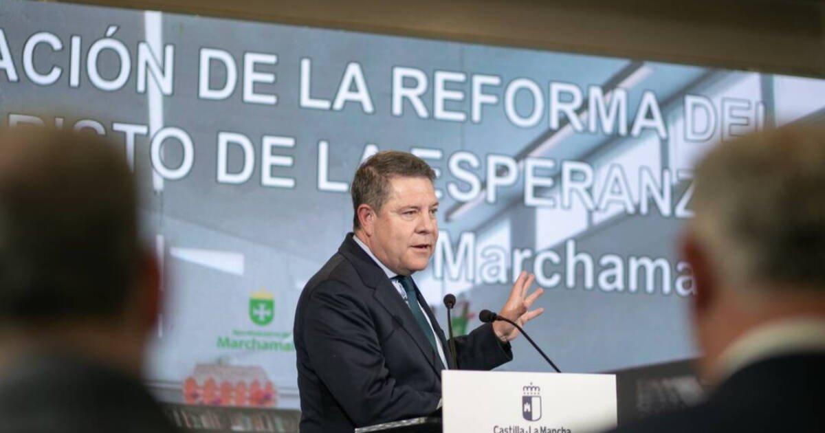 Page vuelve a dar plantón a Sánchez para no escucharle y se "escapa" a ...