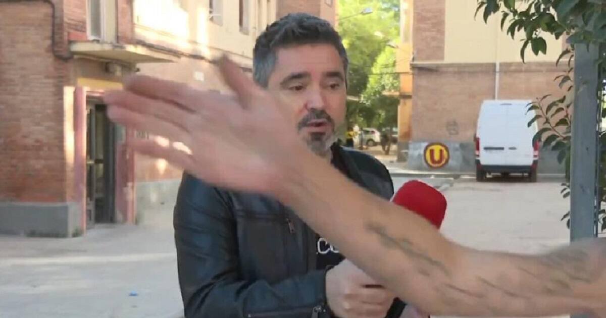 Un reportero de Telemadrid vive momentos tensos en una conexión: "Iros ...