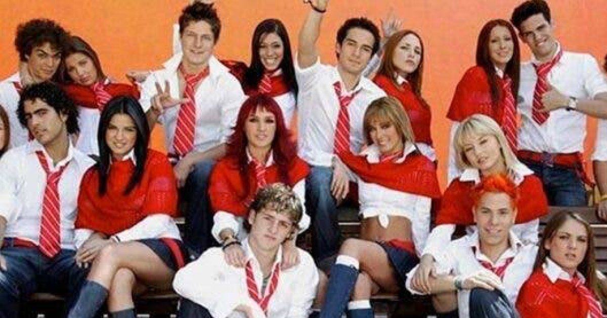 Netflix recupera el éxito adolescente ‘Rebelde’: las puertas del Elite ...