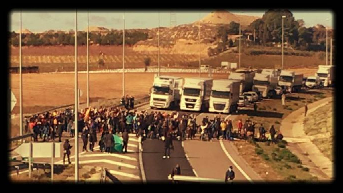 La kale borroka catalana exige una respuesta inequívoca de los Mossos