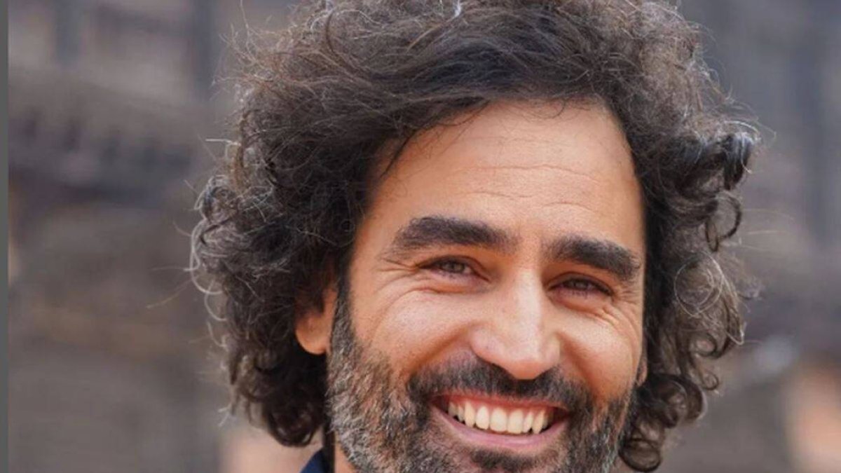 Quién es Raúl Gómez, humorista y presentador de ‘En busca del Nirvana’