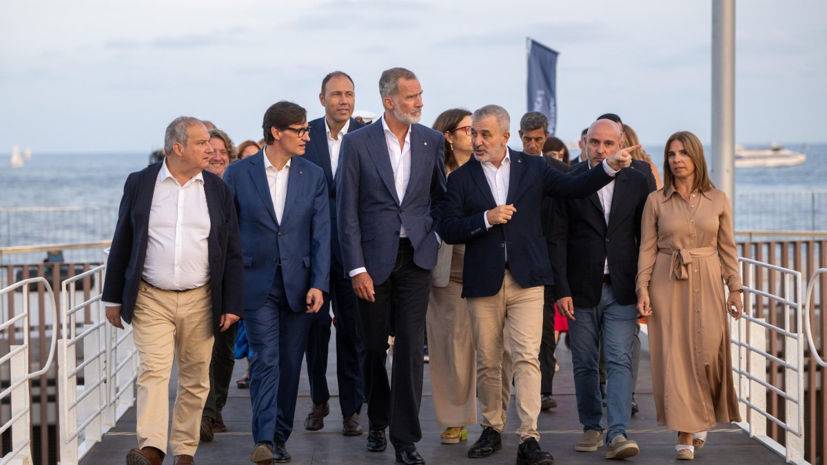 Ni Joan Ribo ni Ximo Puig la quisieron, y la America´s Cup navega ya en ...