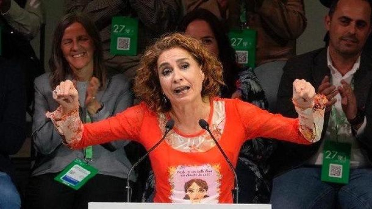 Marisú Montero, del ridículo al disparate