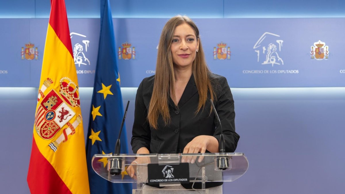 Ester Muñoz lo tiene claro: Sánchez y Zapatero son inseparables y si ...