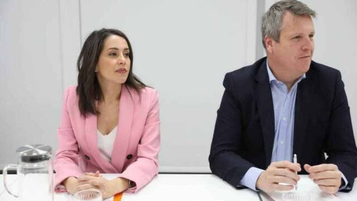 Ciudadanos CV pagó 5.300 euros a un trabajador por purgarle al ser afín ...