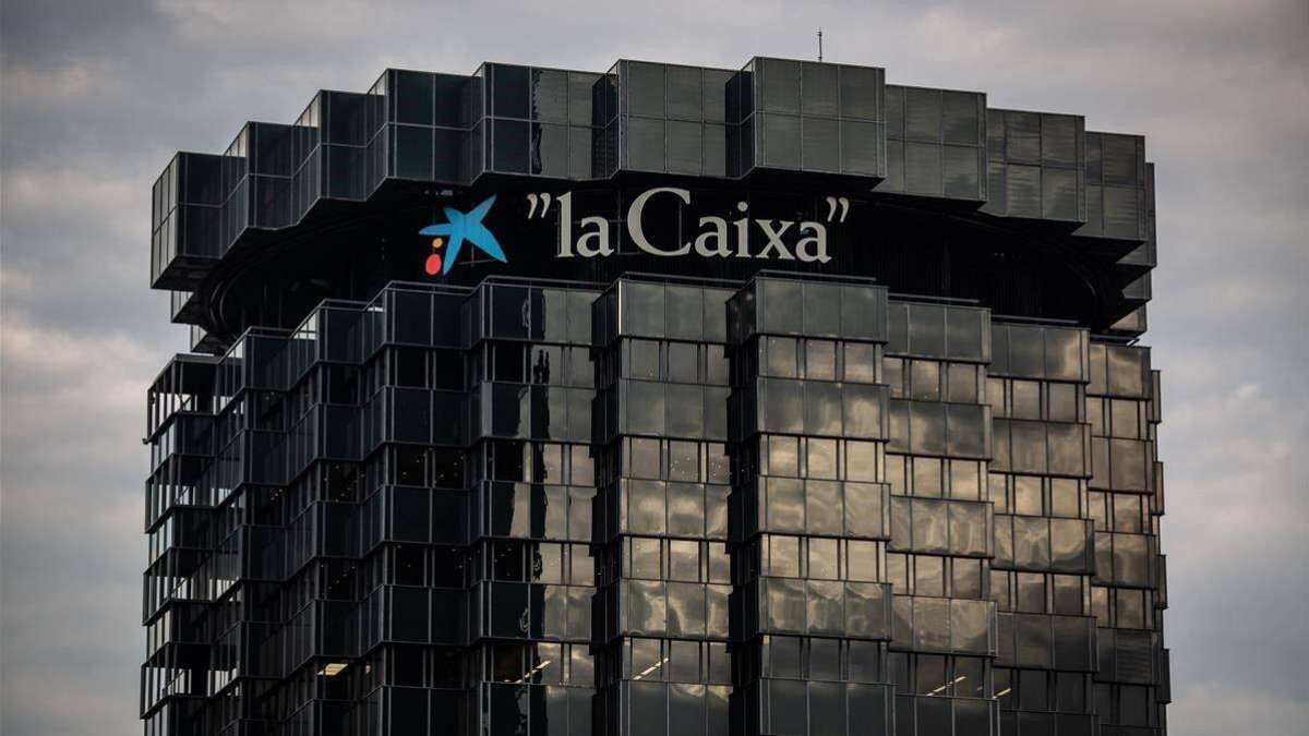 CaixaBank emite mil millones de euros en su primer bono verde del año