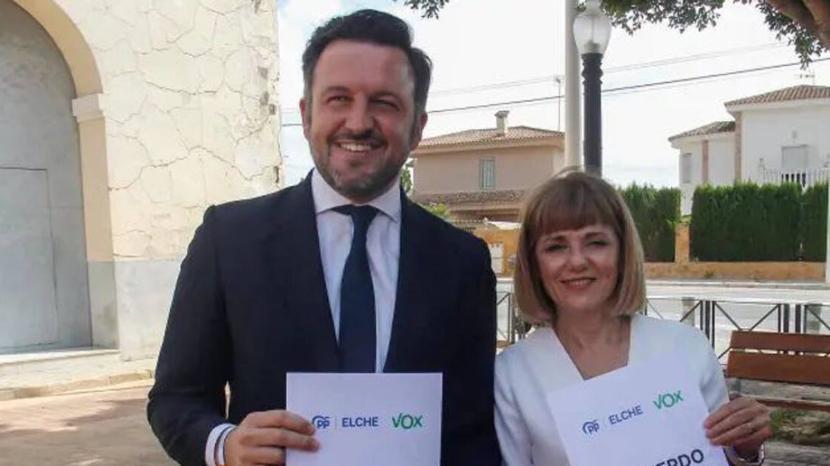 El pacto de Elche marca el camino: PP y Vox firman y Pablo Ruz será alcalde