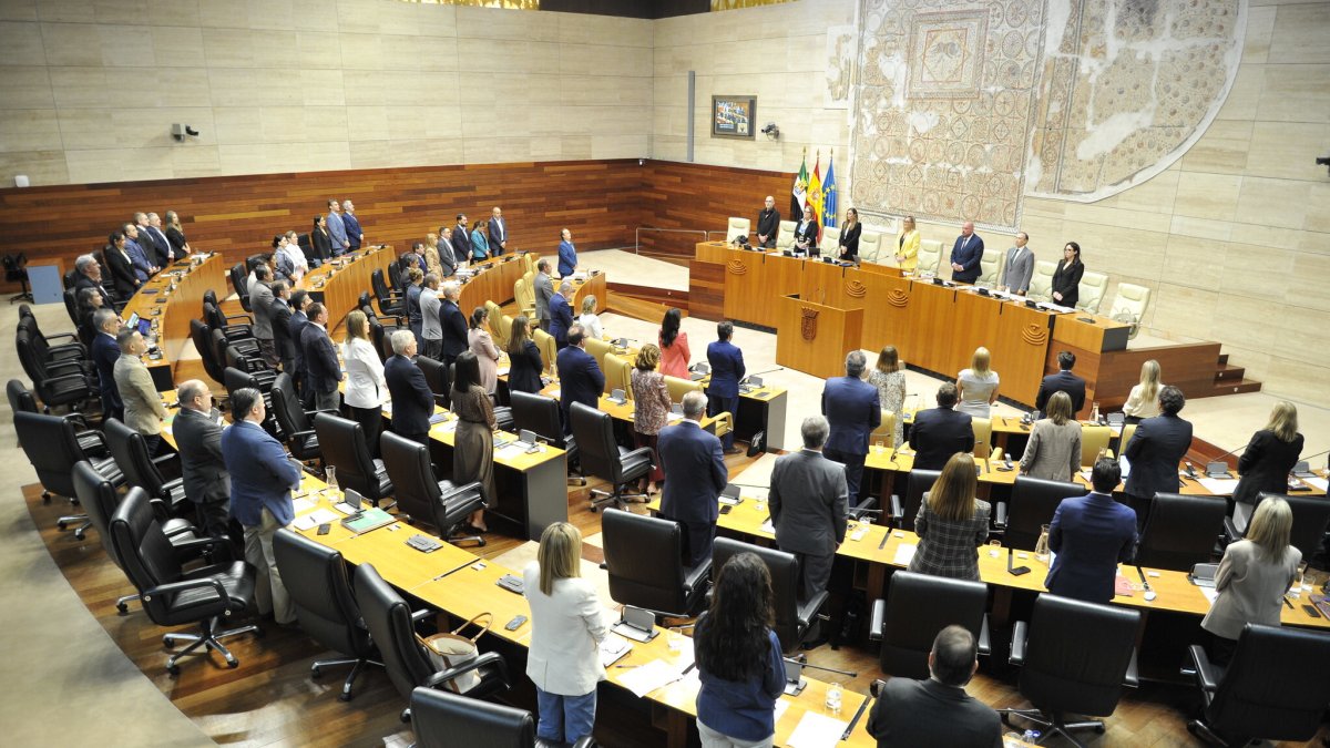 Así decide Extremadura su futuro político: leyes, reglas electorales y ...