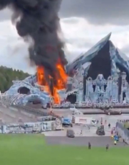 Tomorrowland 2025 continúa pese al incendio en su escenario principal