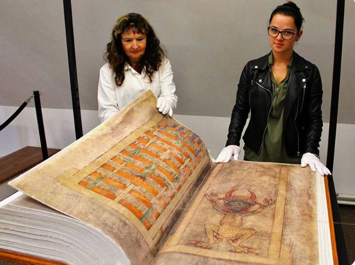 ¿Qué es el Codex Gigas o la Biblia del diablo? Descubre su fascinante ...