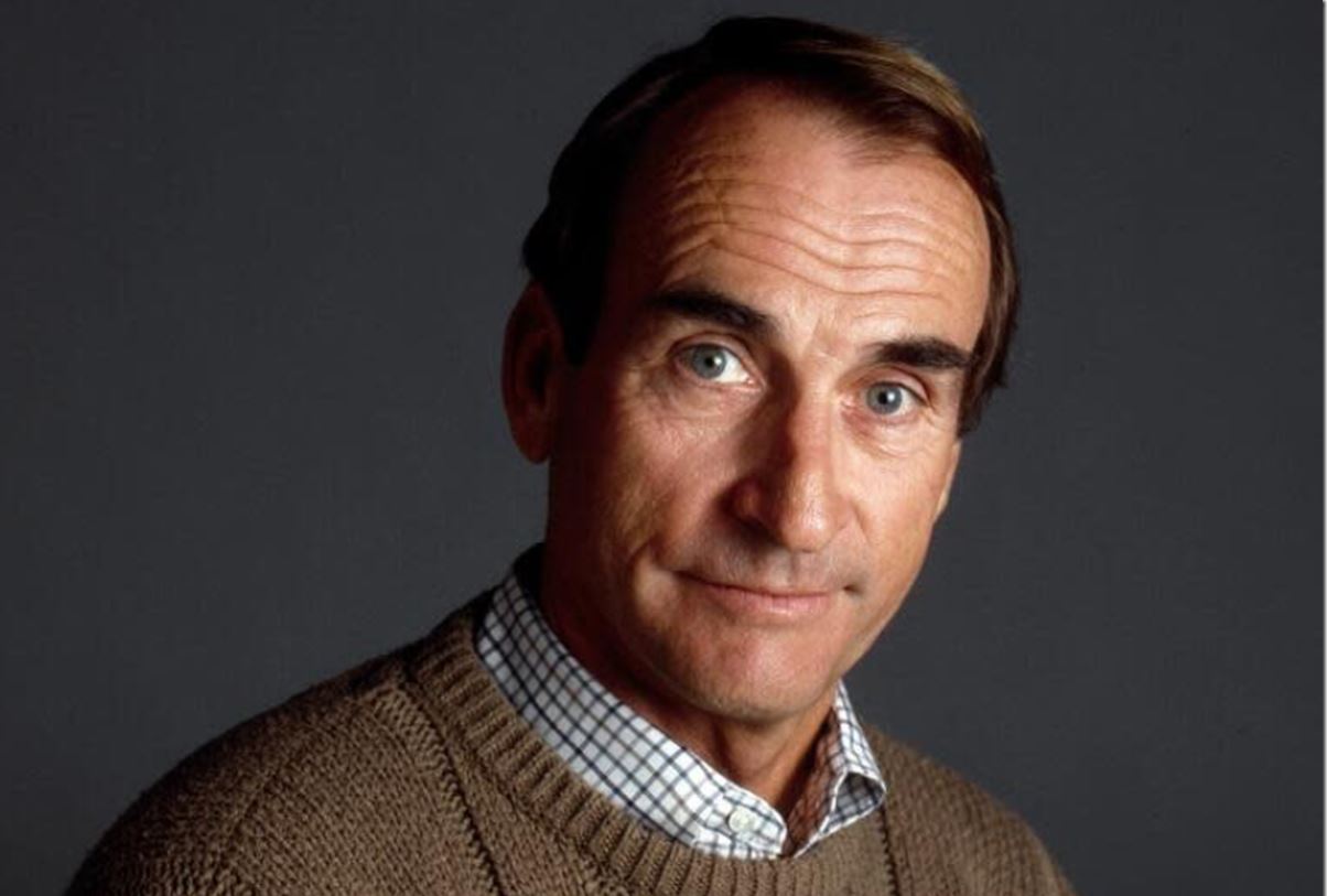 Muere el actor James Sikking, protagonista de “Canción triste de Hill ...