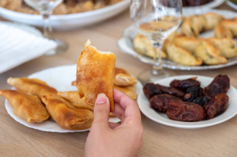 Descubre el qatayef: el postre árabe milenario que conquista paladares