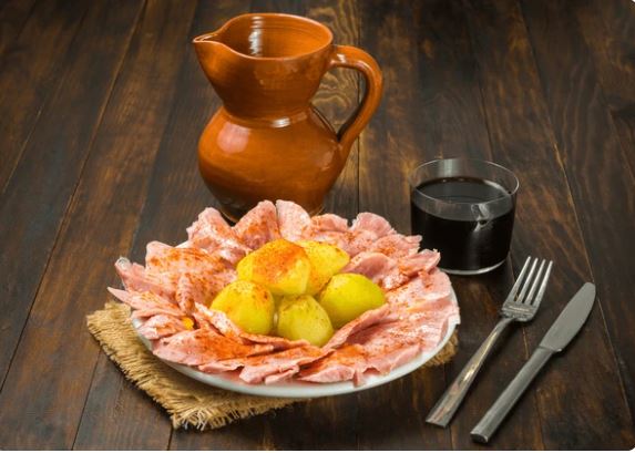 Descubre el lacón gallego: beneficios, nutrientes y valor nutricional