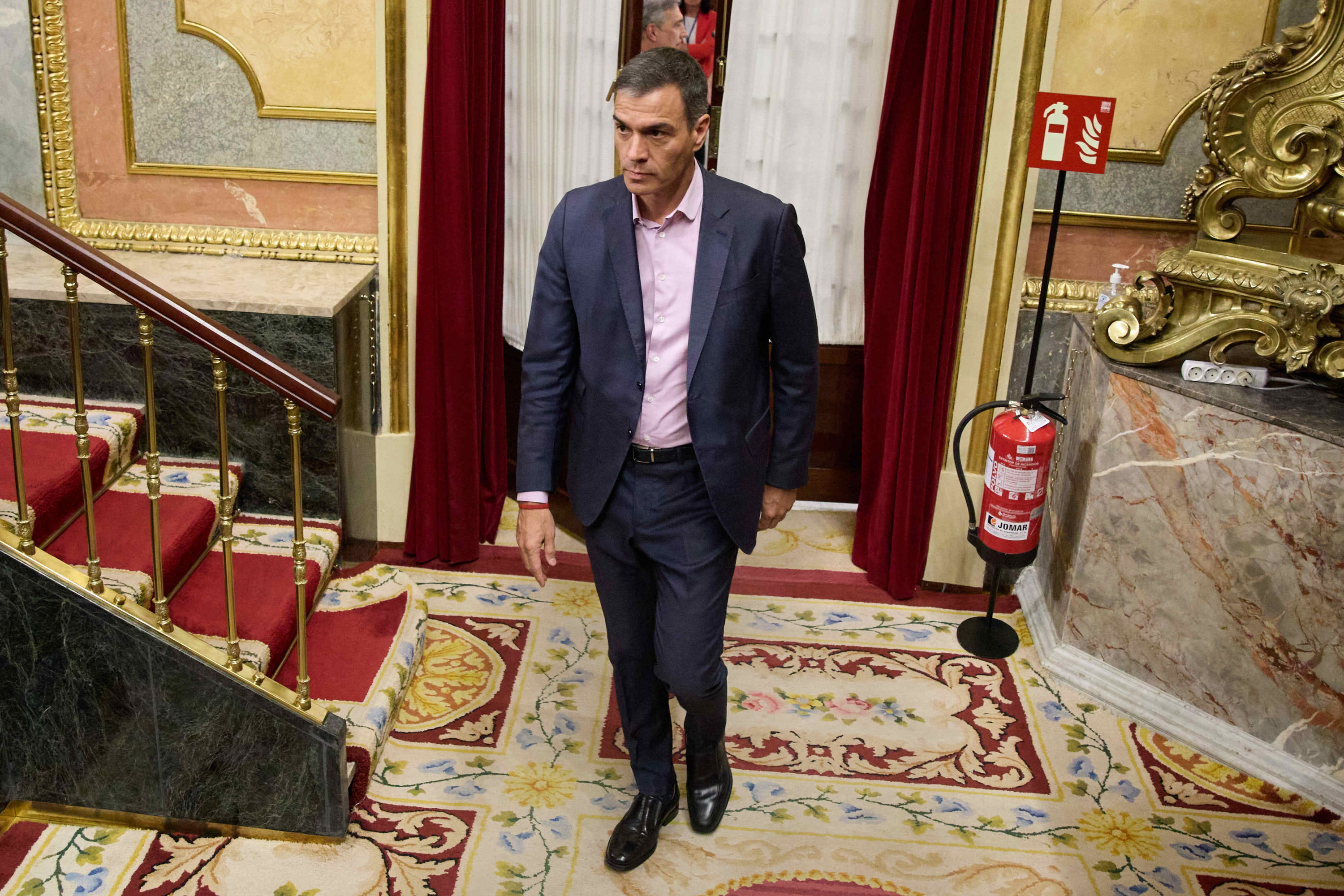 A Sánchez le faltan extintores: PNV y Bildu piden reconocimiento ...