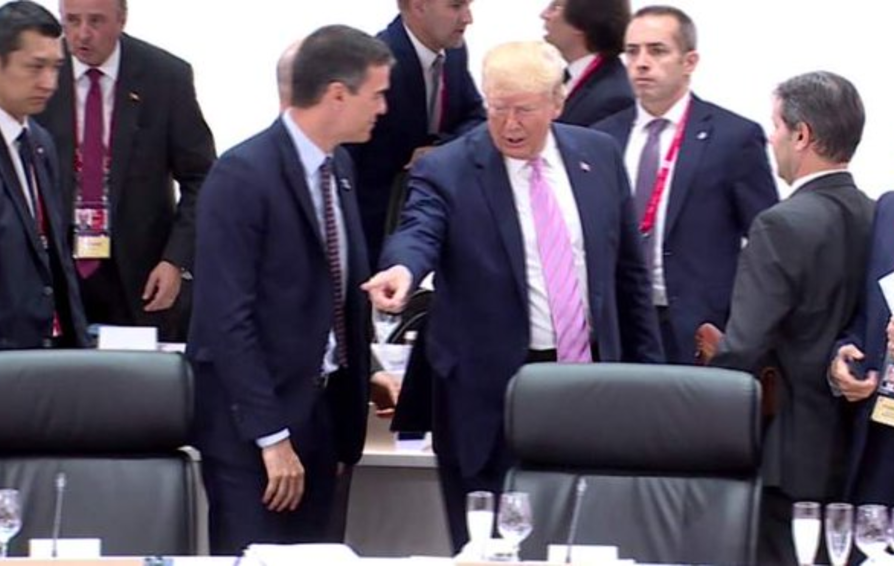 Sánchez, en Egipto para una firma de paz en la que no cree y ante un ...