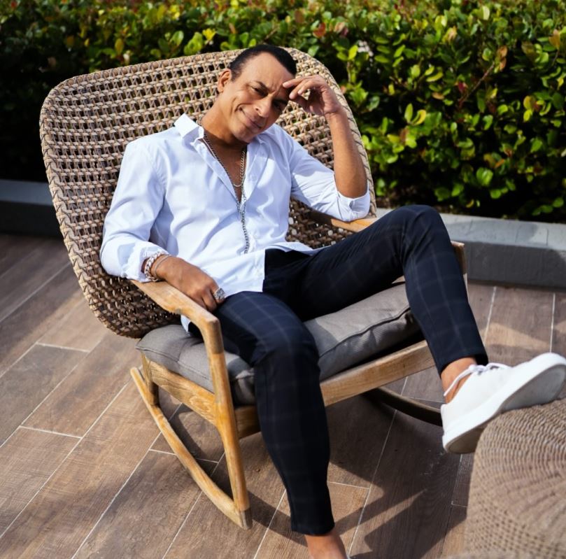Vida actual de Jon Secada la voz tras la canción ‘Otro día más sin verte’