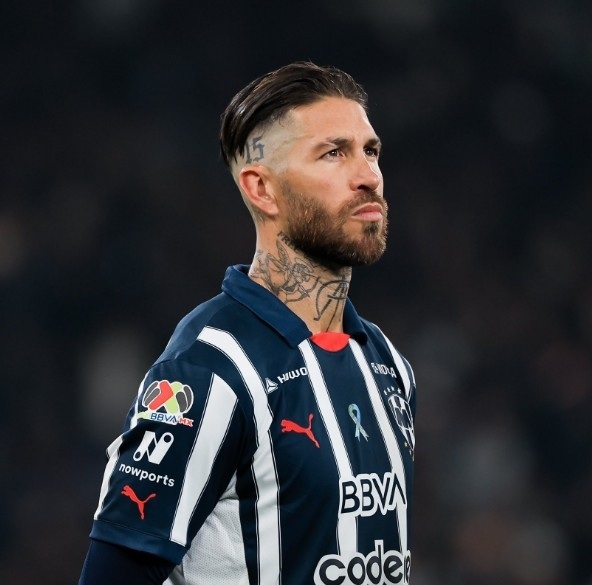 Otro gol 'made in' Sergio Ramos: cabezazo tras un córner y celebración ...