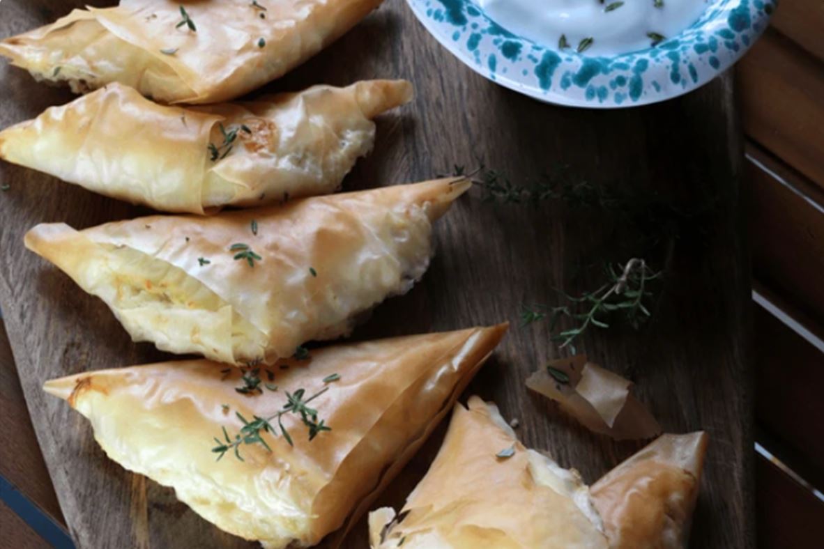 'Viaja a Grecia' con esta receta de tiropita, el pastel de queso más ...