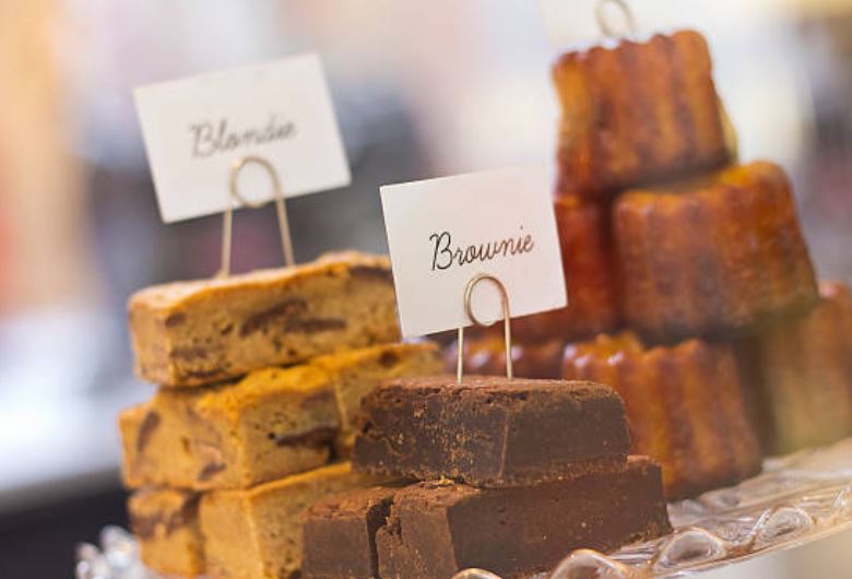Receta de blondies o brownies rubios: el postre americano que ...