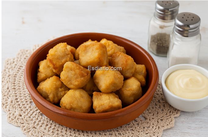 Cazón en adobo: la receta de Cádiz que conquista a todo el que la prueba