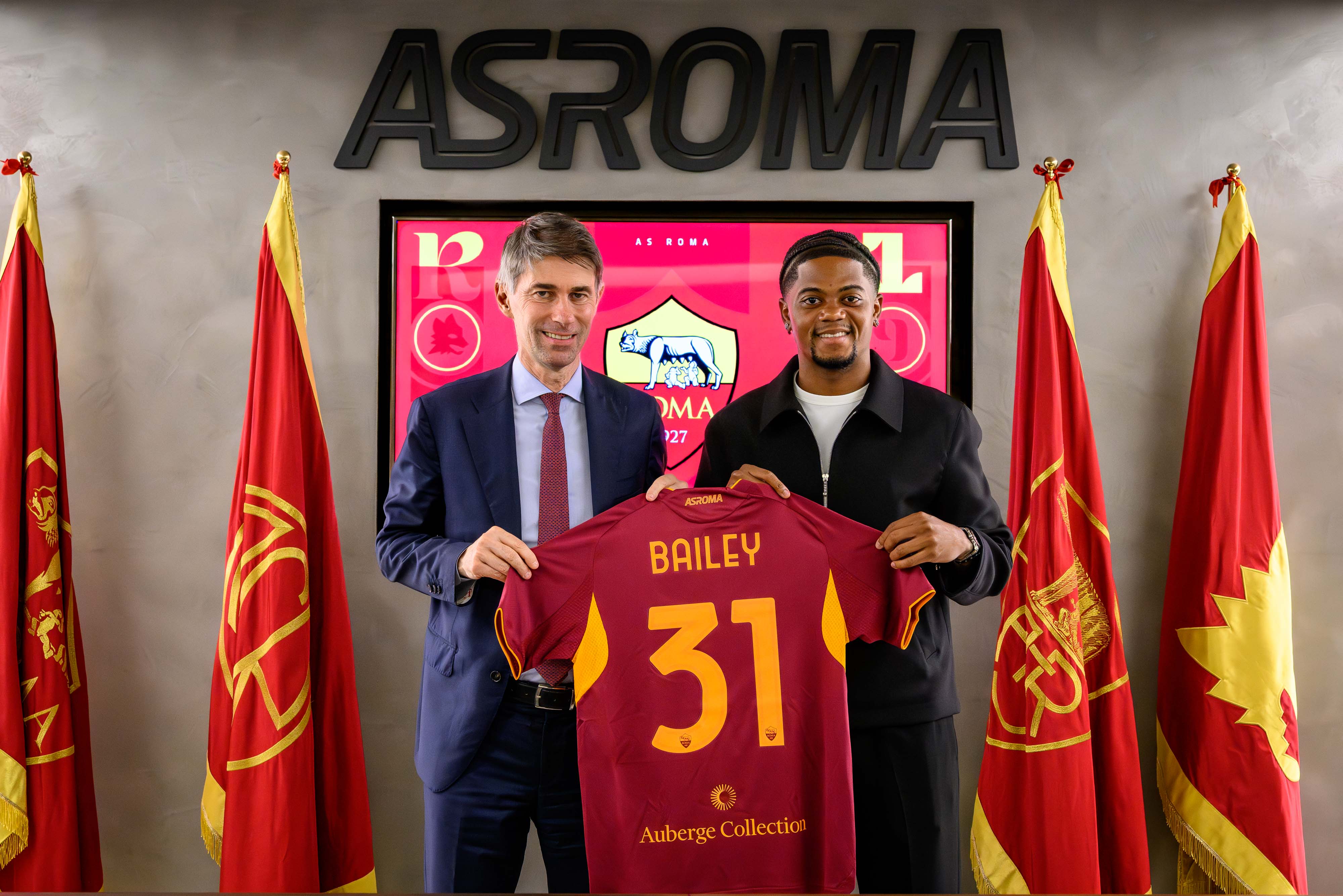 Leon Bailey, nuevo jugador de la Roma