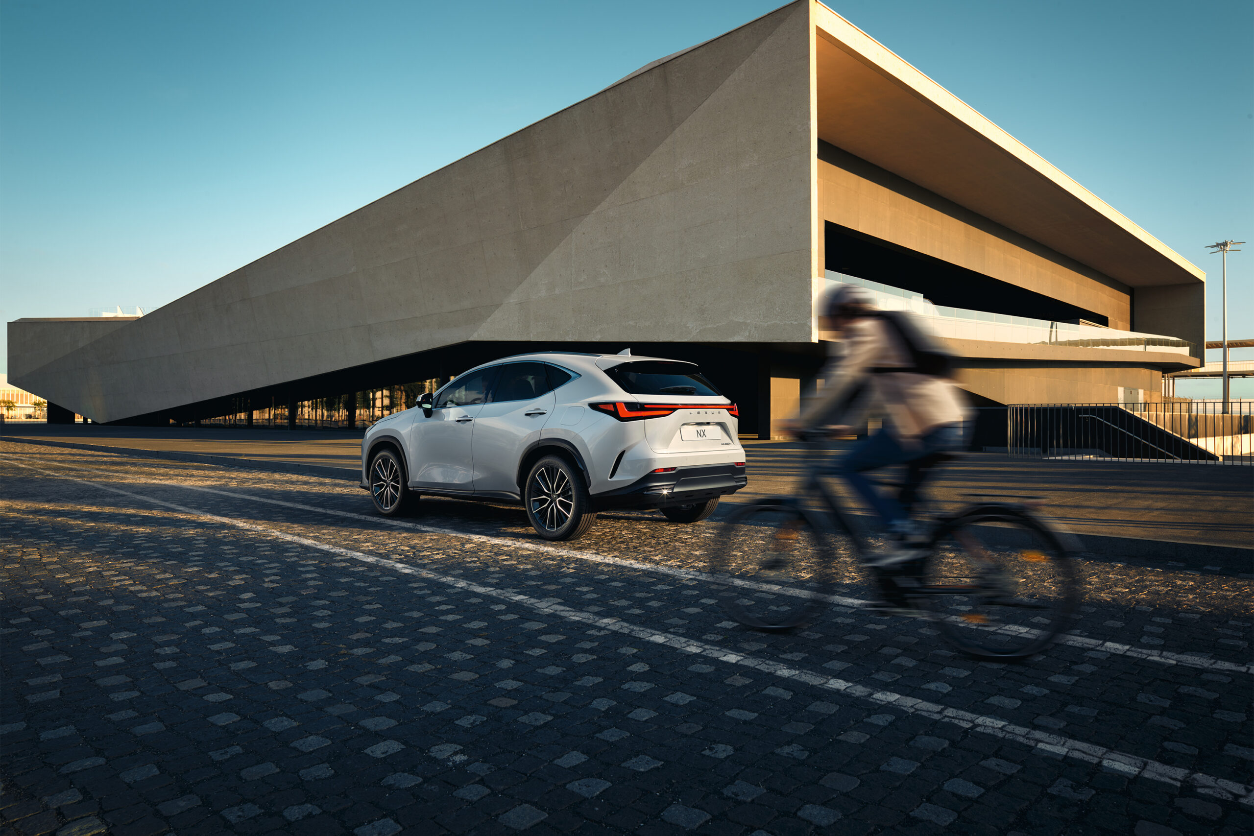 Lexus supera las 100.000 unidades en circulación y refuerza su ...