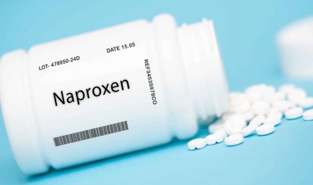 ¿Qué es el naproxeno y para qué sirve, según los expertos?