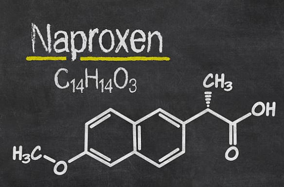 ¿Qué es el naproxeno y para qué sirve, según los expertos?