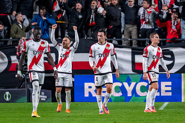 'Los Vengadores' rescatan al Rayo