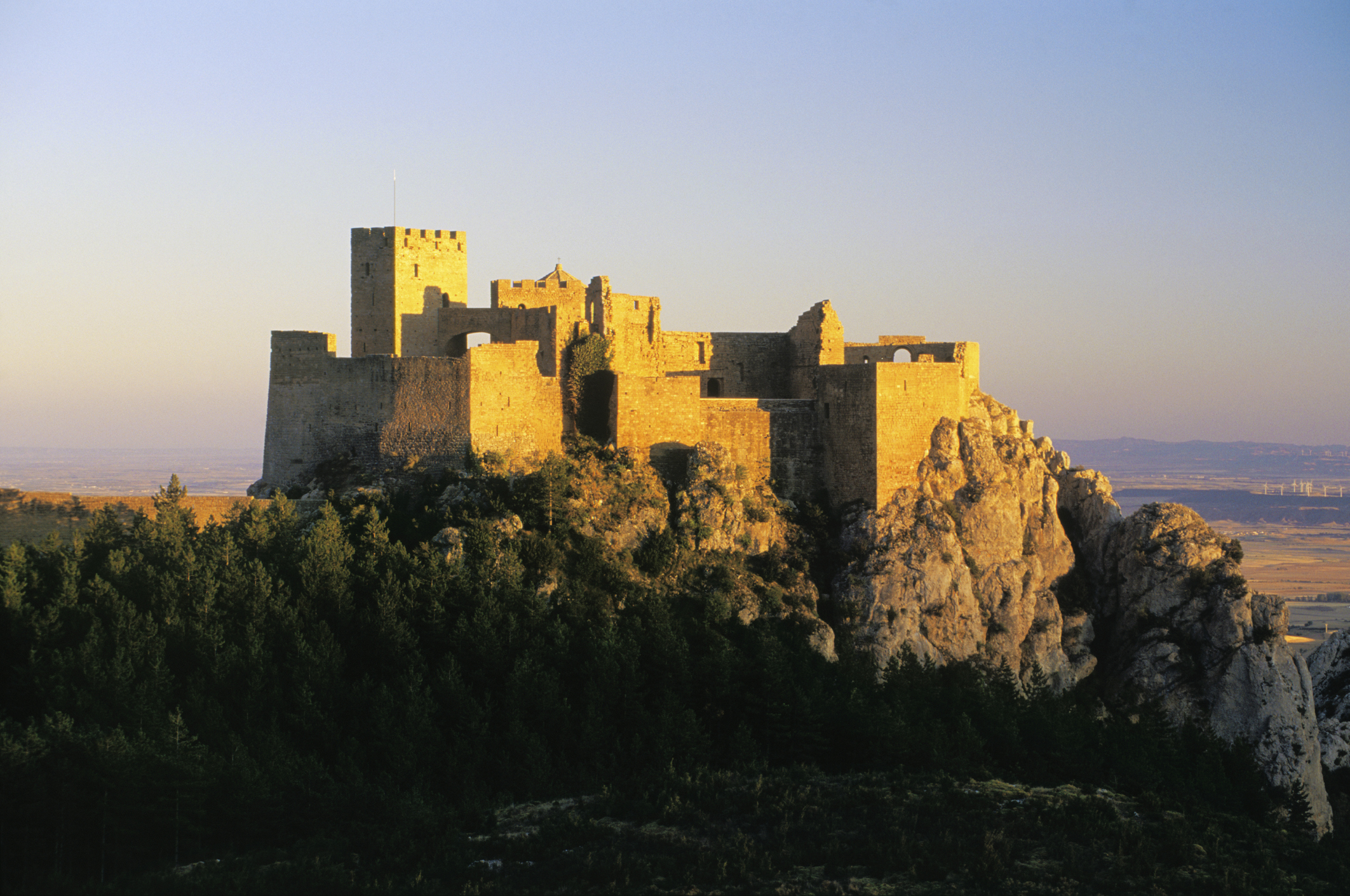 La fortaleza que todos quieren ver este otoño: el castillo español que ...
