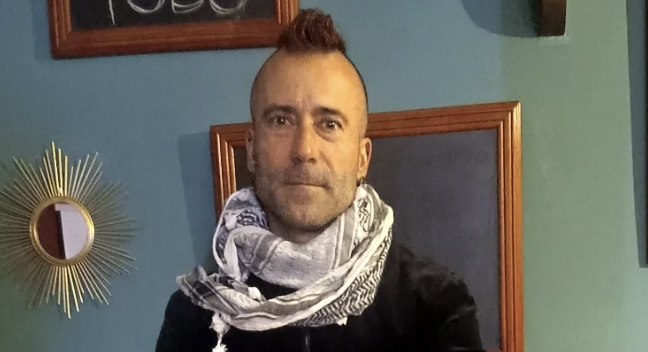 Podemos en Sagunto llama a "no acostarse con una mujer de derechas" y ...