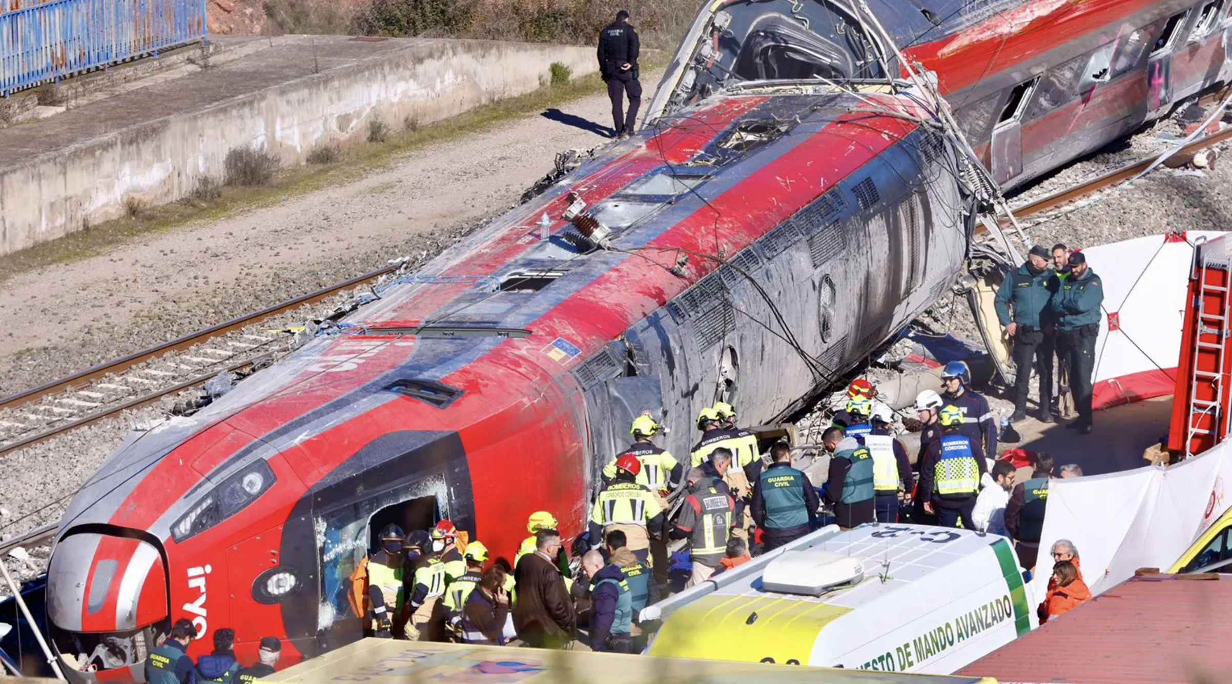 Giro en el accidente de Adamuz: testigos del accidente certifican que ...