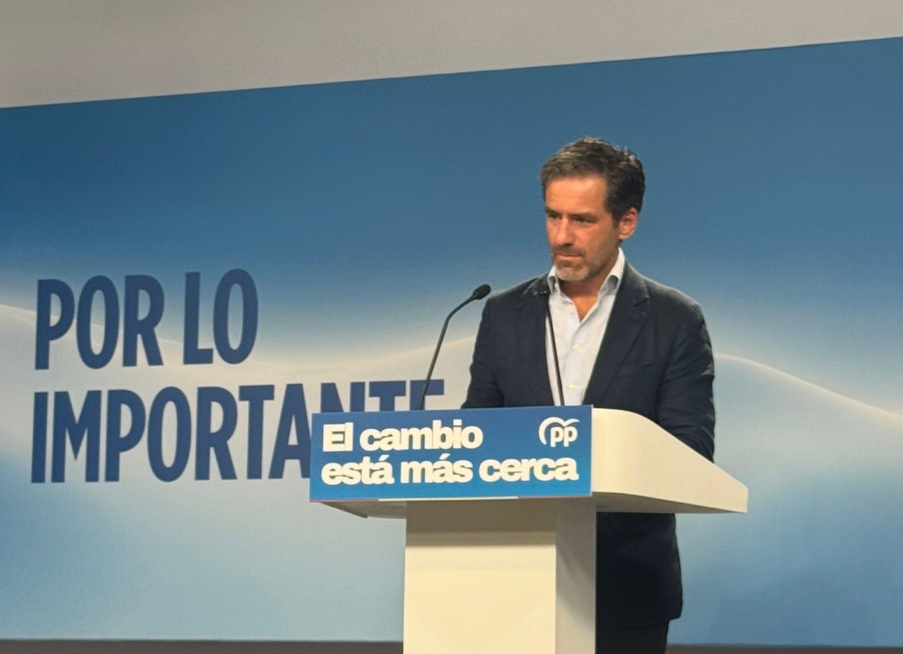 Sémper acorrala al PSOE por Leire Díez: "¿Qué hacía con el borrador de ...